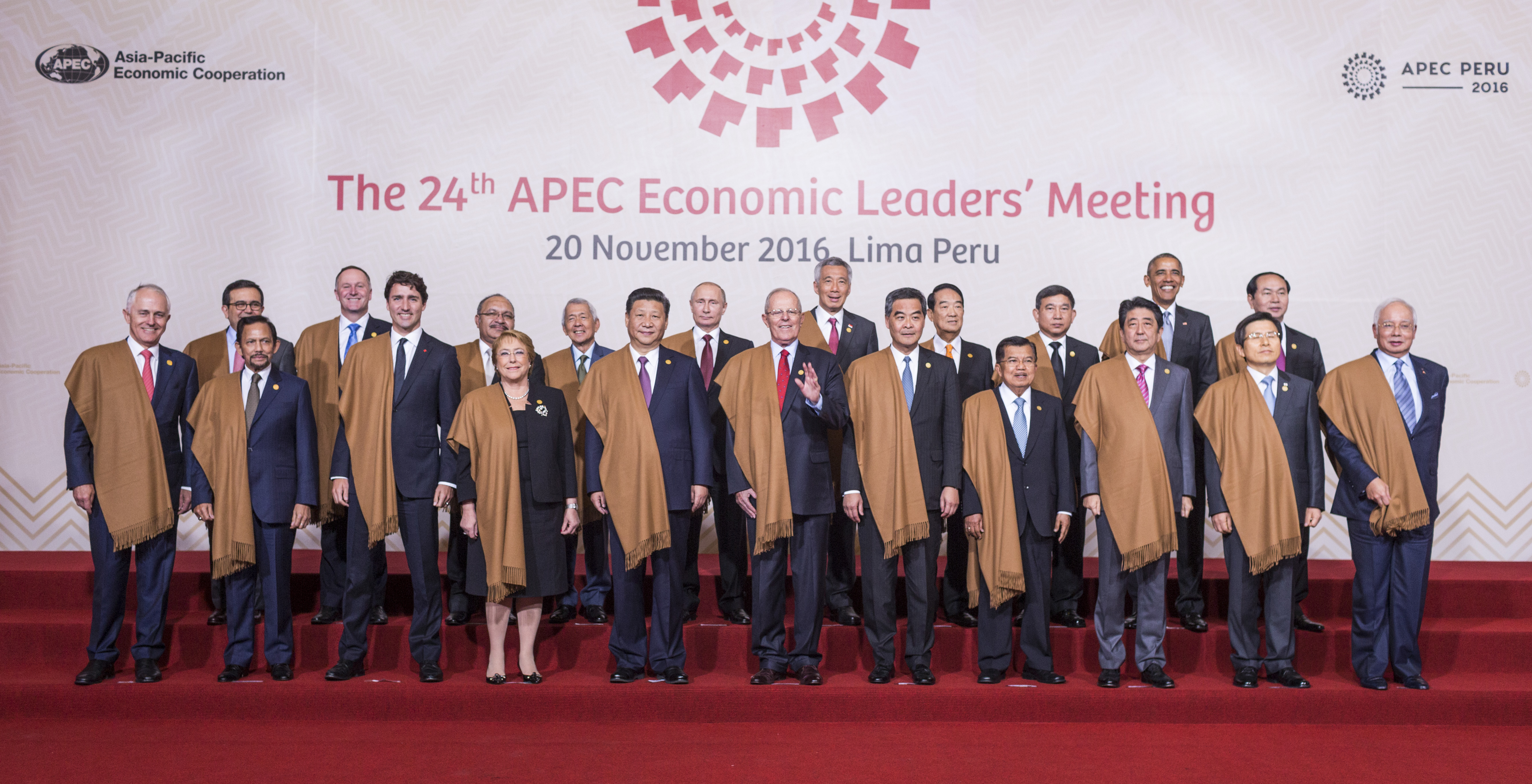 APEC 2016 Family Photo