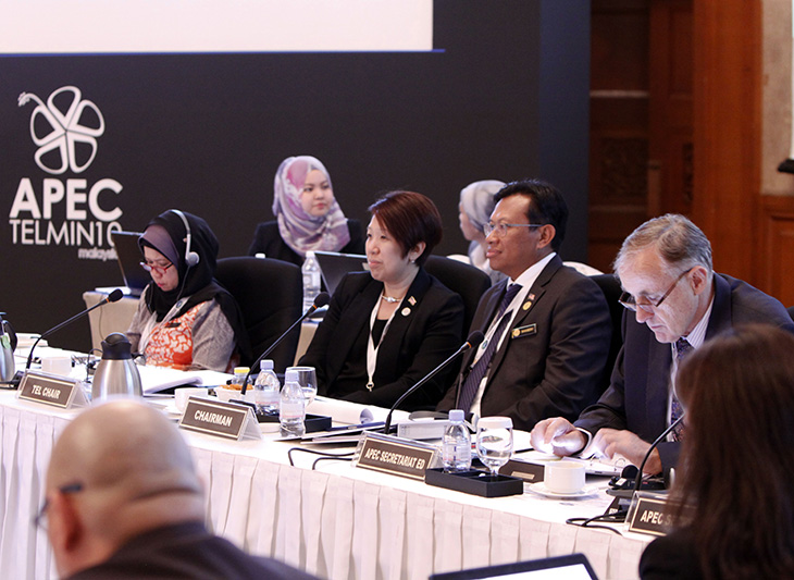 APEC Ministers Unveil Plan to Spur Internet-Driven Growth | APEC
