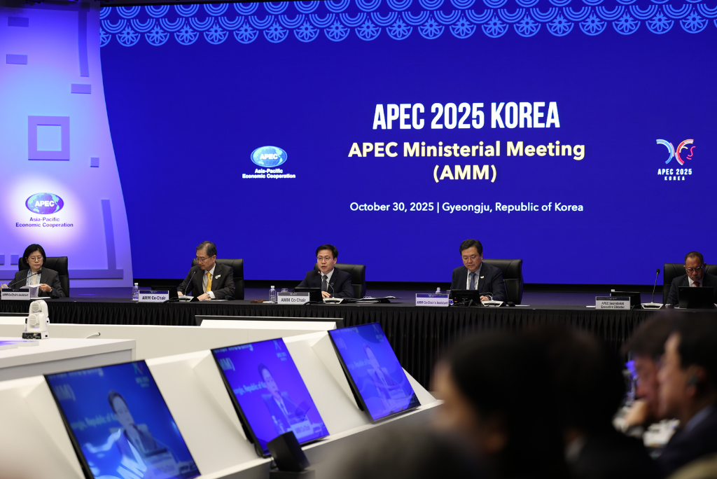 APEC Ministers Press for Stronger Innovation and Connectivity to Safeguard Growth | APEC