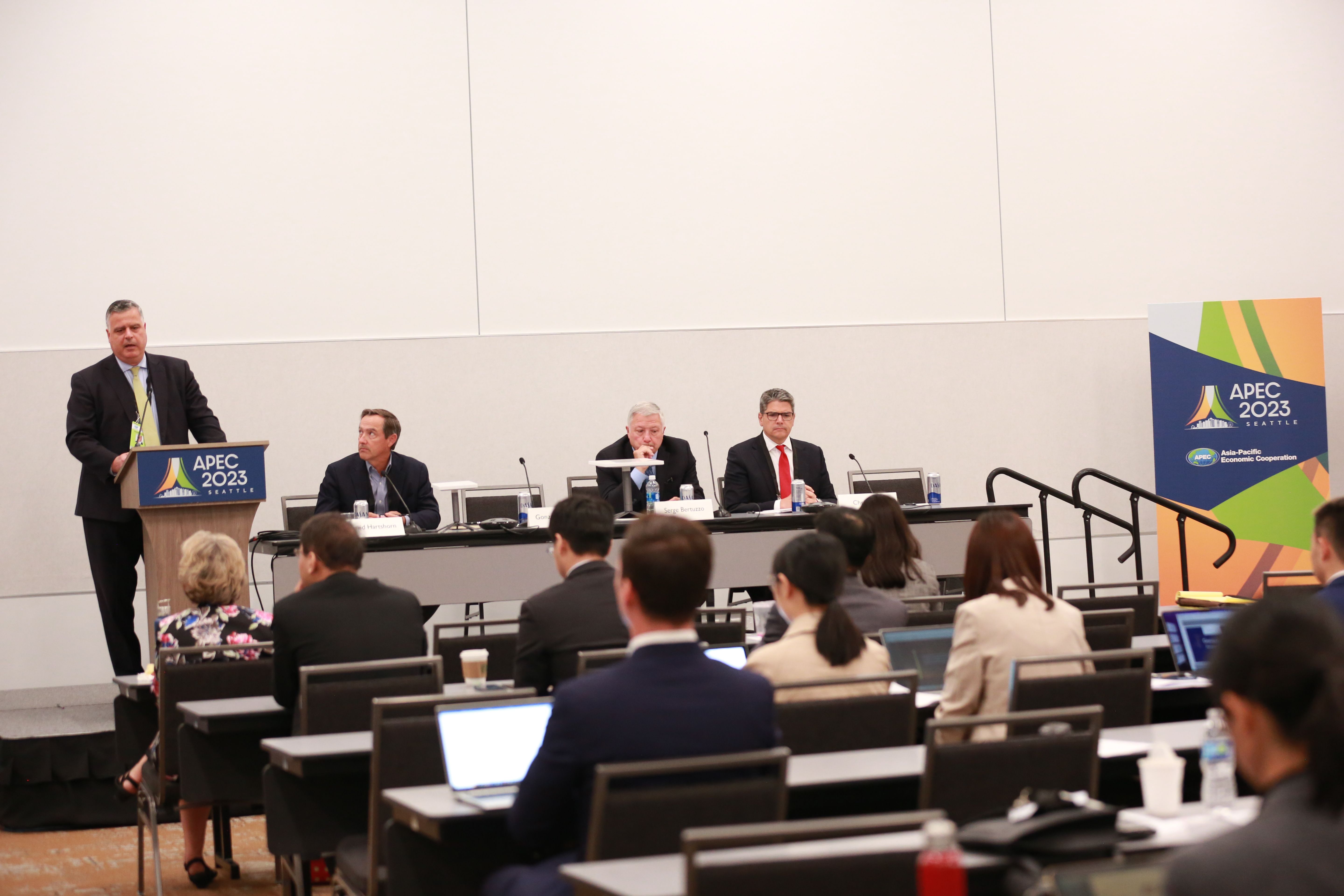 TEL: Workshop: Low-Earth Orbit Satellite Technology Alternatives to ...