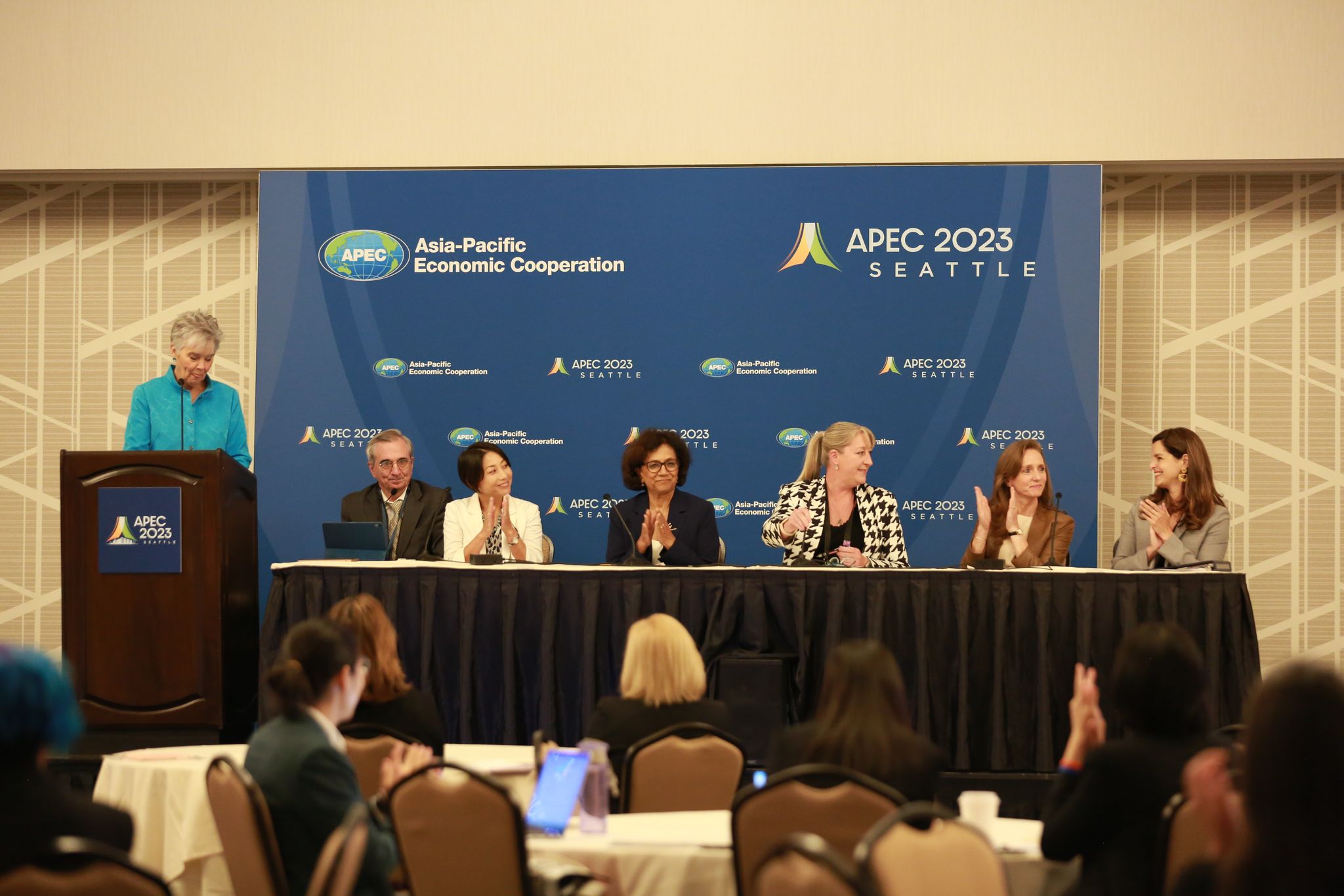 WEF: Public-Private Dialogue on Women and the Economy | APEC