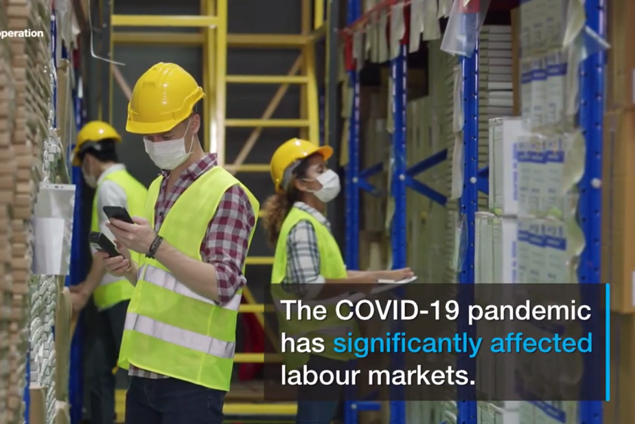 APEC Closing the Digital Skills Gap | APEC